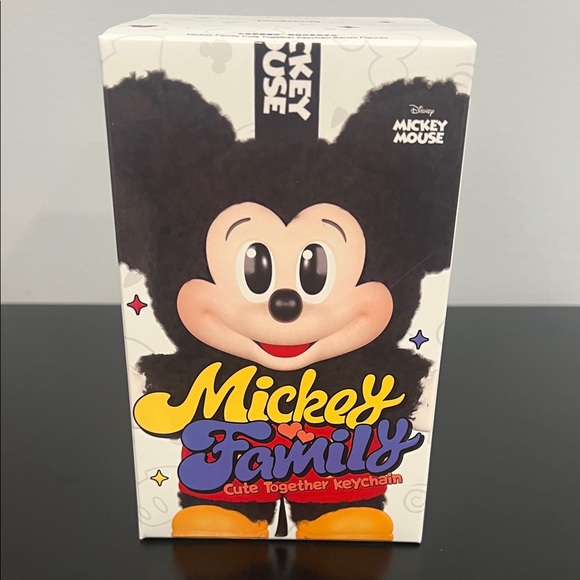 POP MART | Accessories | Disney Mickey Family Cute Together Keychain ...